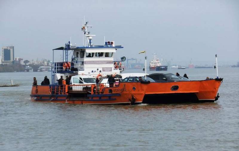 timpul-de-traversare-a-dunarii-cu-bacul-intre-galati-si-tulcea-s-a ...